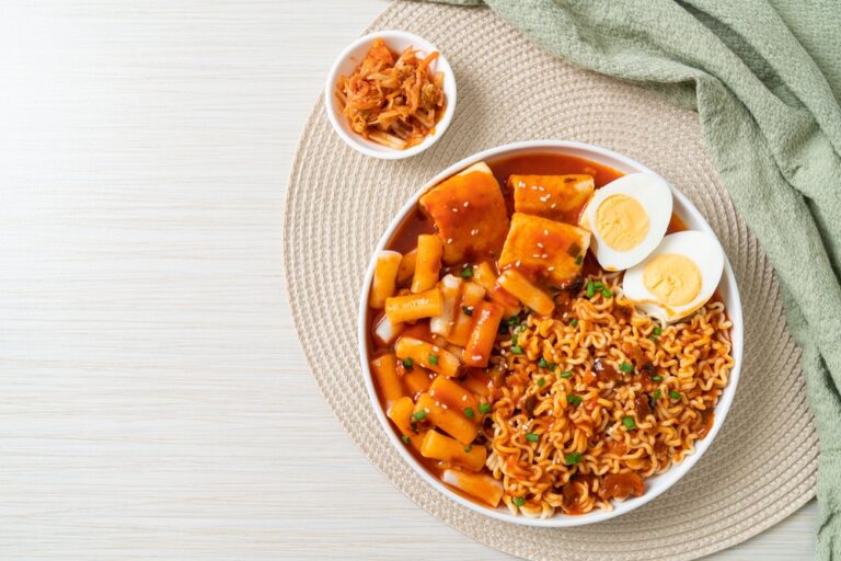 Cara Membuat Topokki Yang Enak Dengan Mudah di Rumah